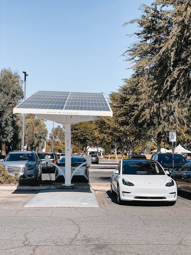 Solar Impact on Property Appraisals: Boost Your Home Value - SUNSTRA